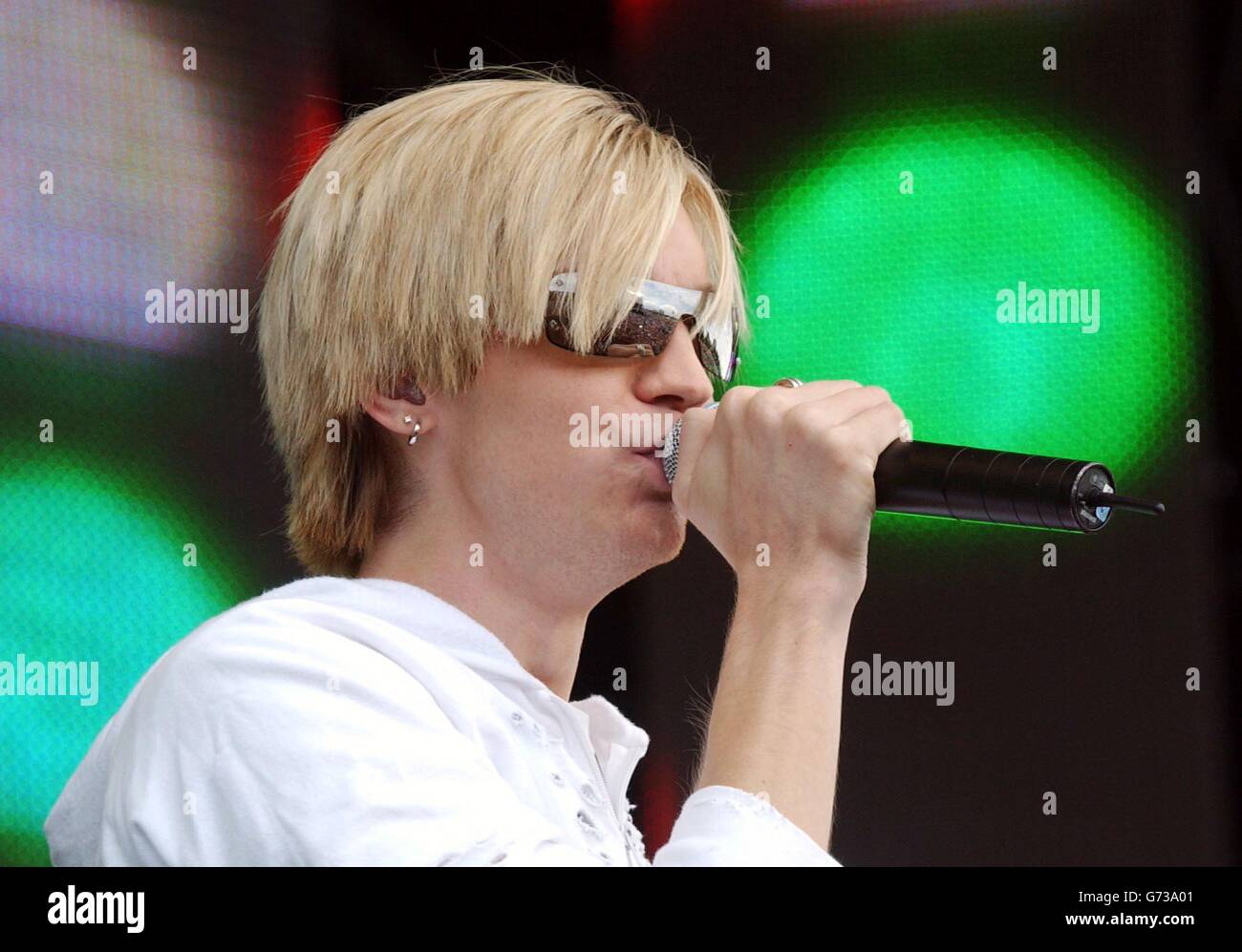 Lead singer of the rock group the calling hi-res stock photography and ...