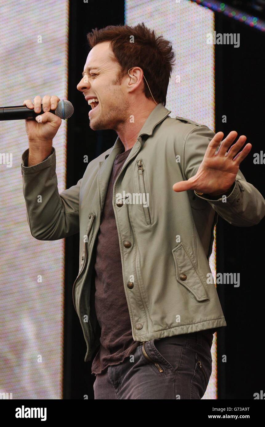 Party04 hi-res stock photography and images - Alamy