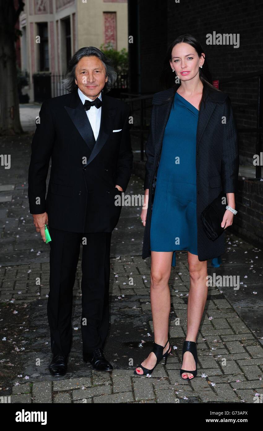 Katia Elizarova Leon Max