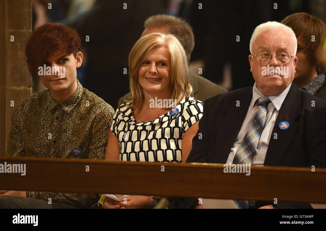 Stephen Sutton vigil Stock Photo - Alamy