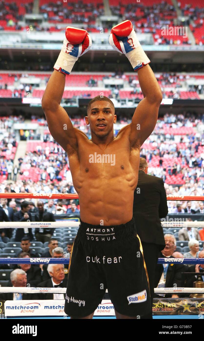 Boxing - Undercard - Wembley Arena Stock Photo - Alamy