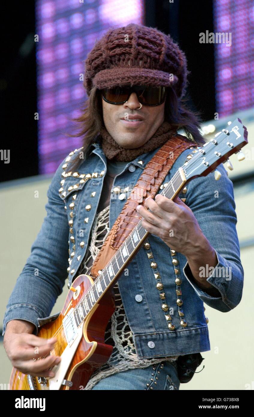 Lenny Kravitz Party In The Park concert Stock Photo - Alamy