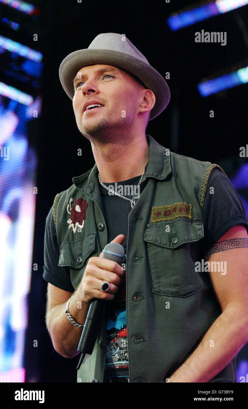 Matt goss performing on stage hi-res stock photography and images - Alamy
