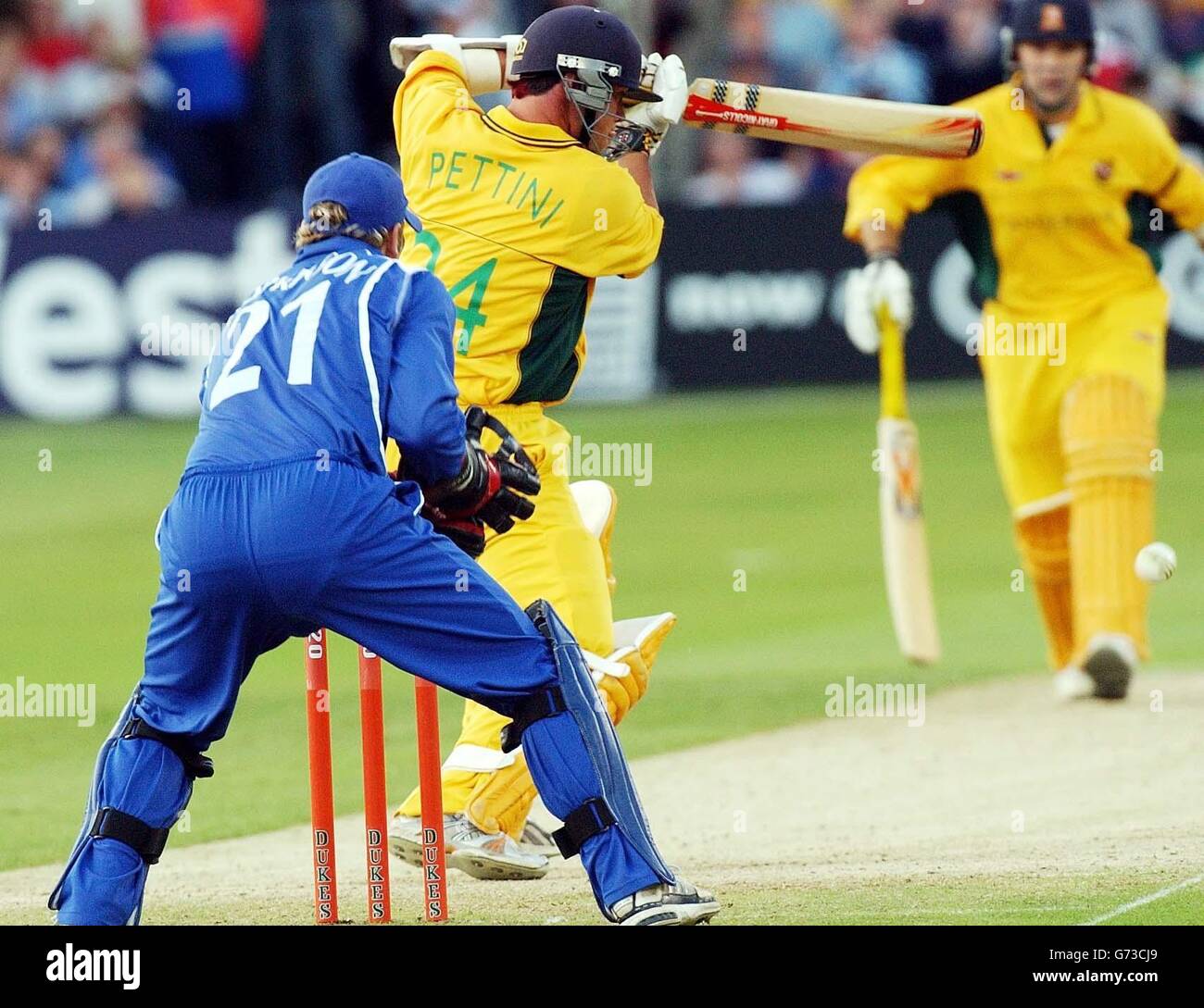 Wicketkeeper carl hopkinson looks on hi-res stock photography and ...