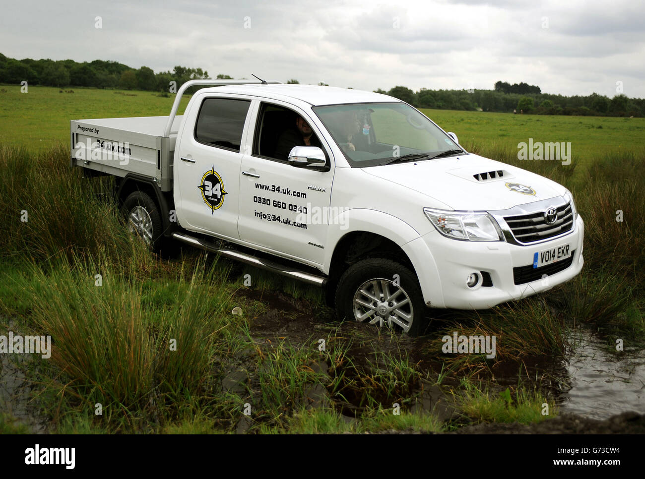 Toyota fleet handover hi-res stock photography and images - Alamy
