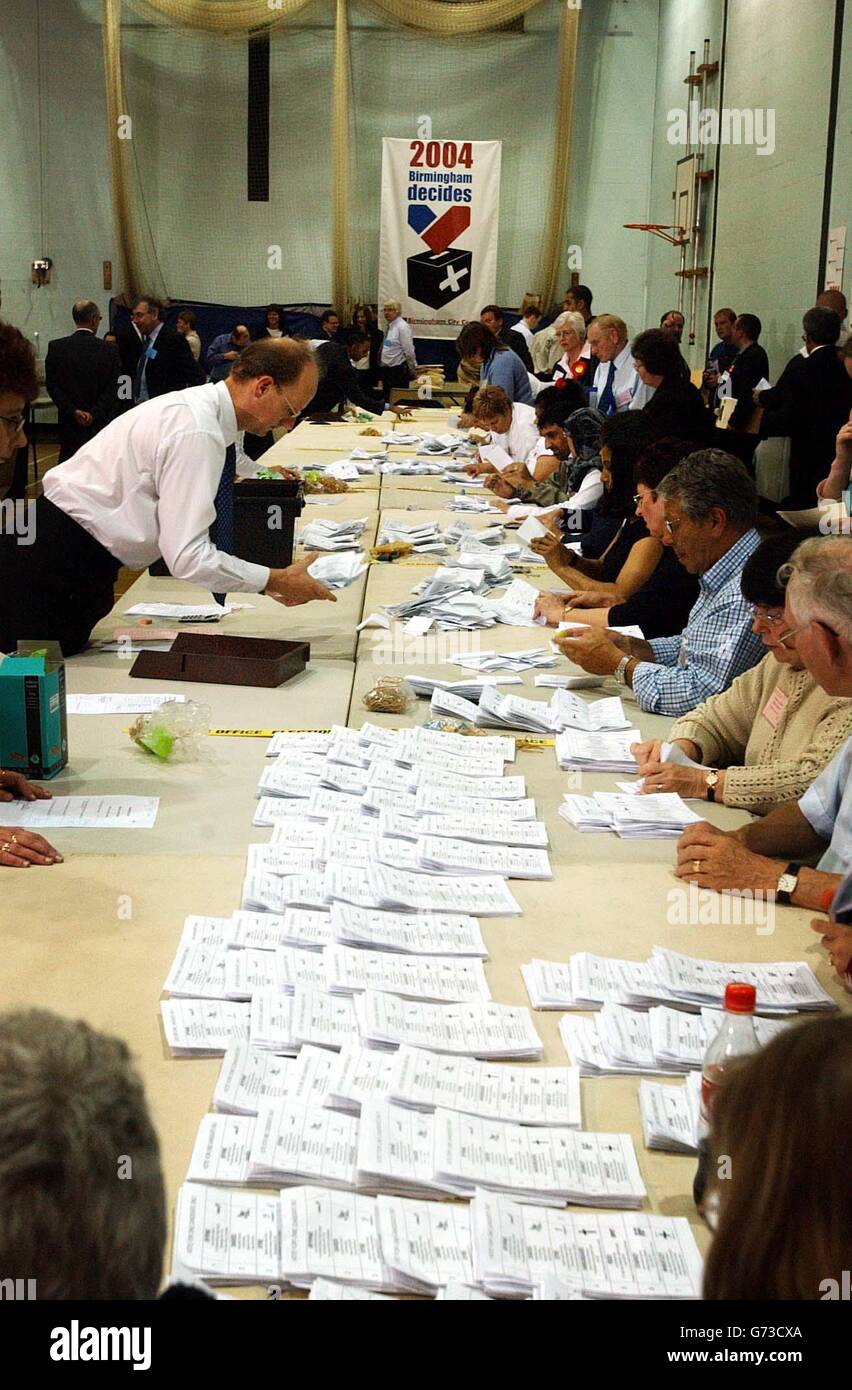 2004 general election hi-res stock photography and images - Alamy