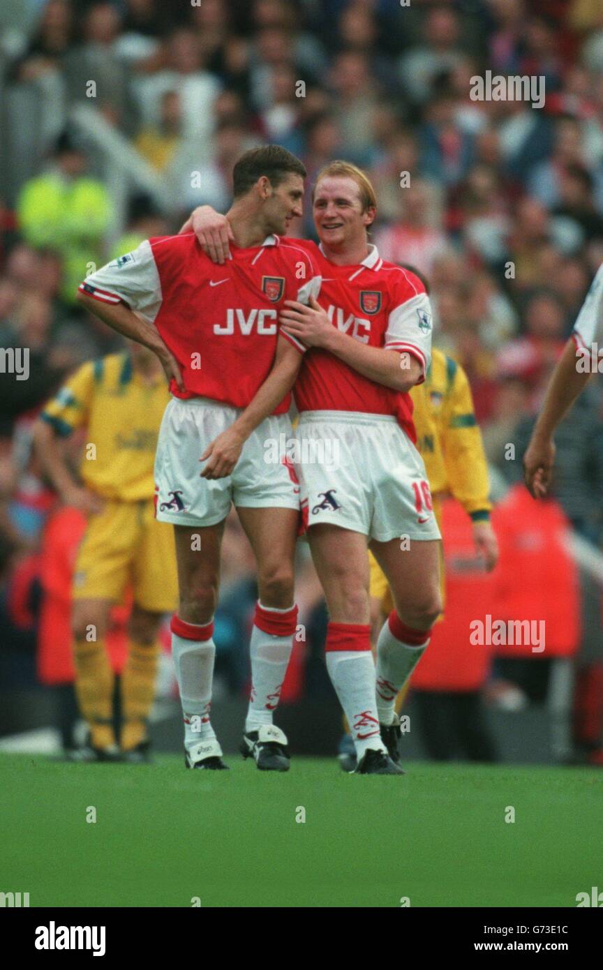 John hartson arsenal hi-res stock photography and images - Alamy
