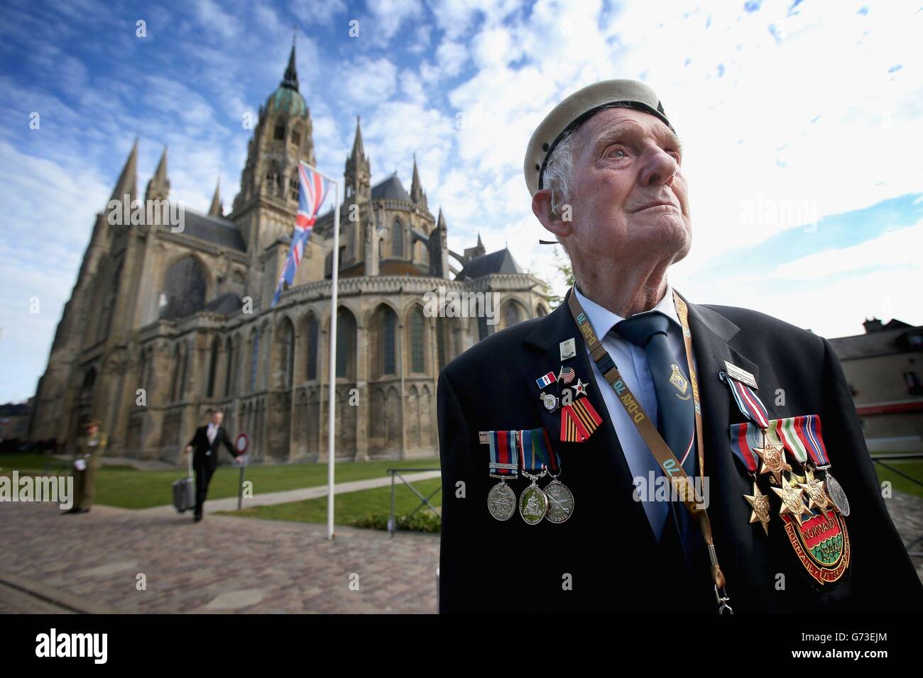 D-Day Veteran 88 year old Victor Walker, formerly of HMS Versatile ...