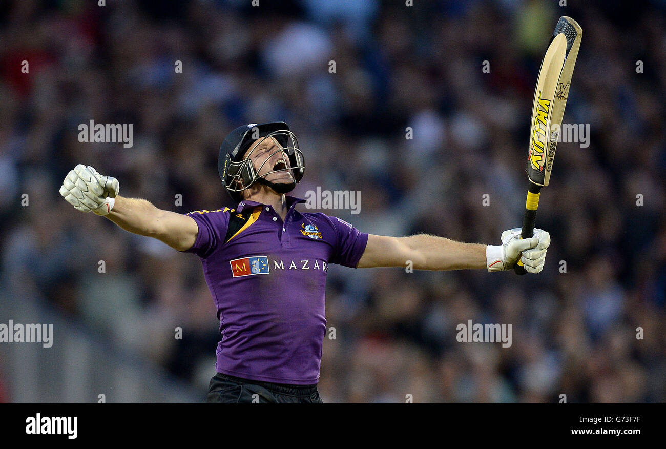 Yorkshire Vikings Richard Pyrah celebrates hitting the winning runs ...