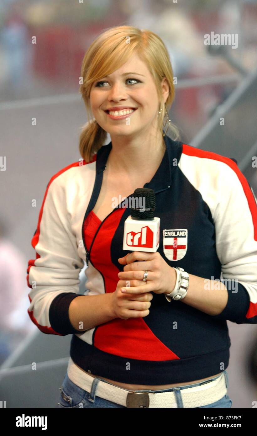 Kate Garvan MTV's TRL Stock Photo - Alamy