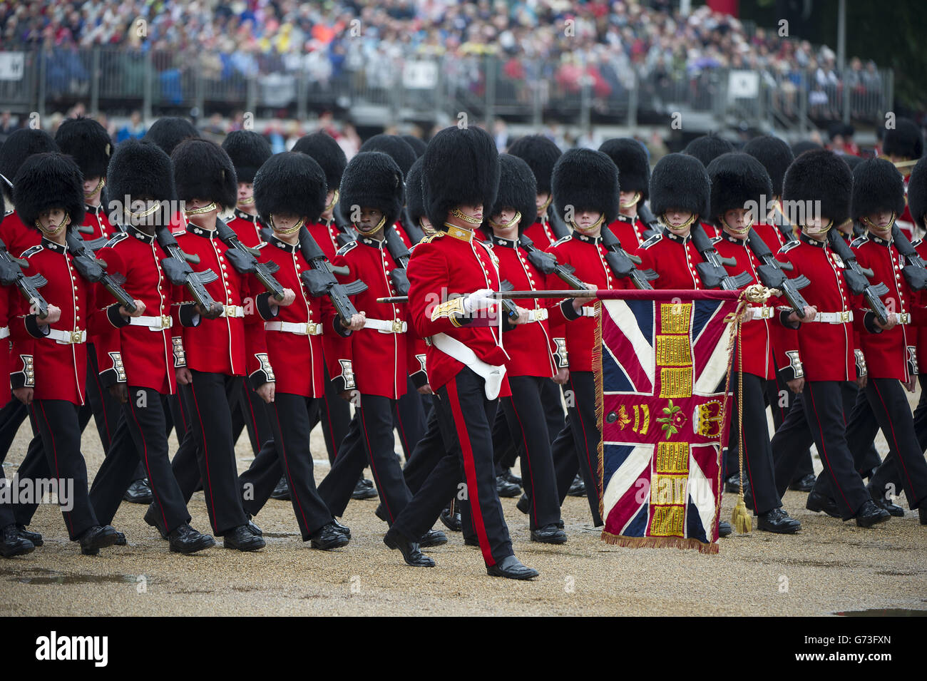 Grenadier guards during the colonels review hi-res stock photography ...