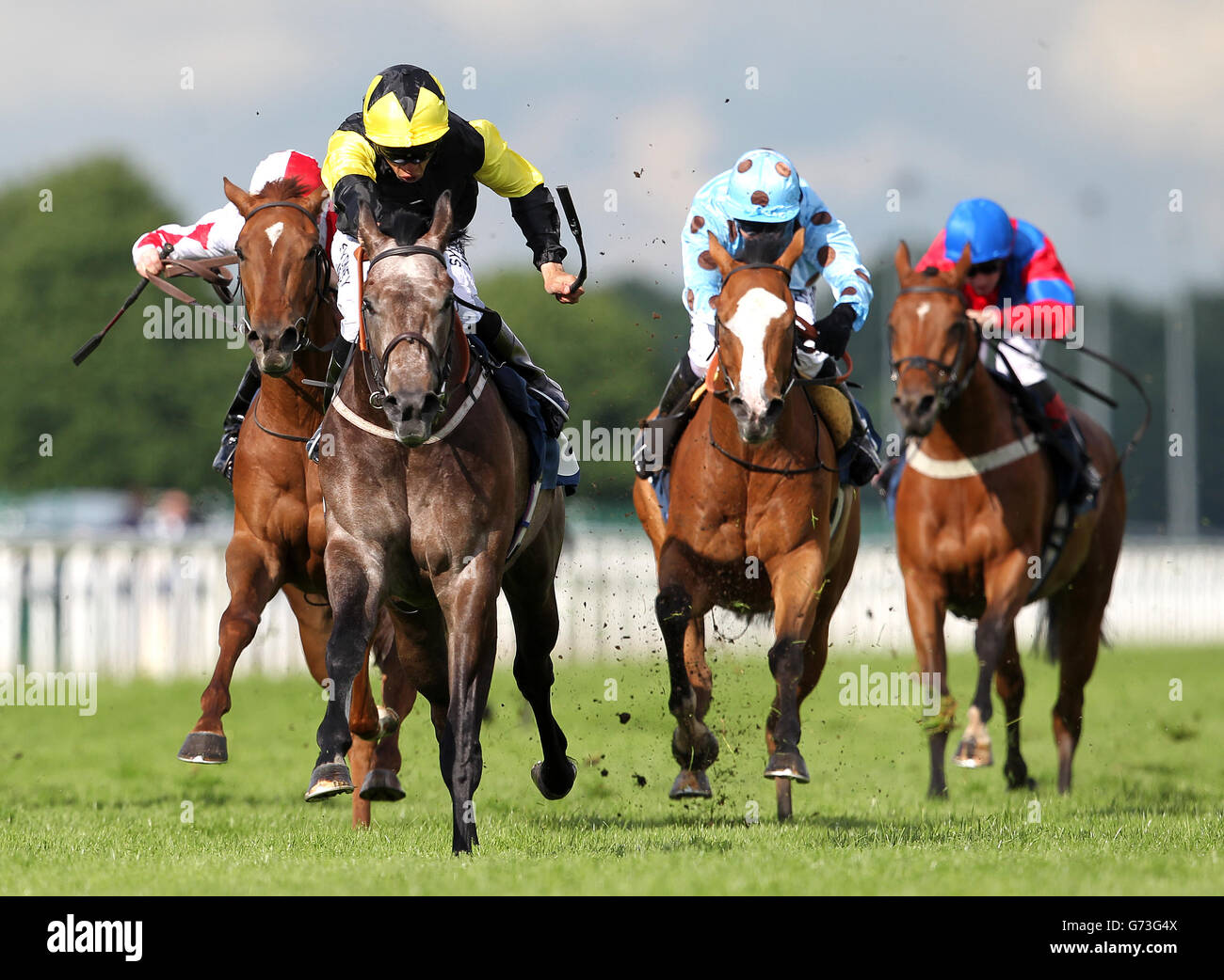 Horse Racing - Derby Day - Doncaster Racecourse. War Spirit ridden by ...