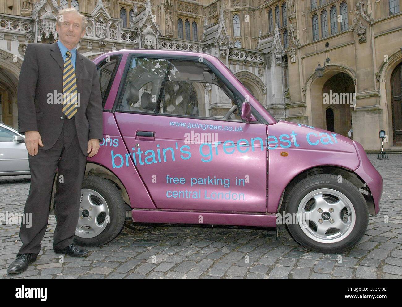 Barry Sheerman - G-Wiz Electric Car Stock Photo - Alamy