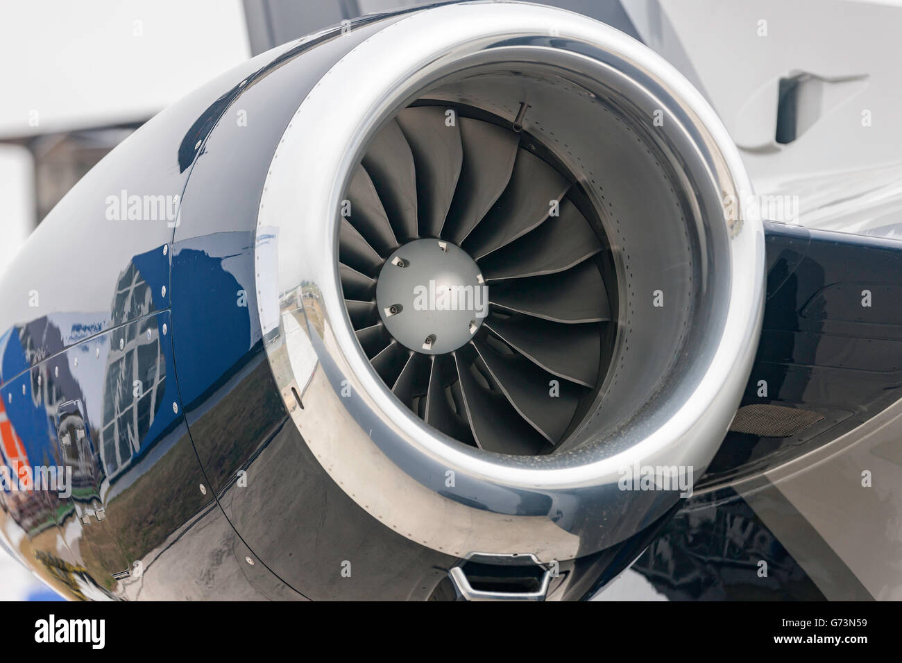 Jet engine turbine blades hi-res stock photography and images - Alamy