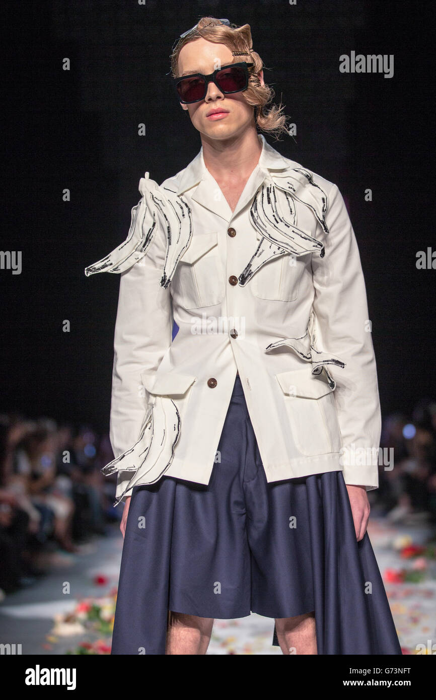 Charles jeffrey loverboy catwalk show hi-res stock photography and ...