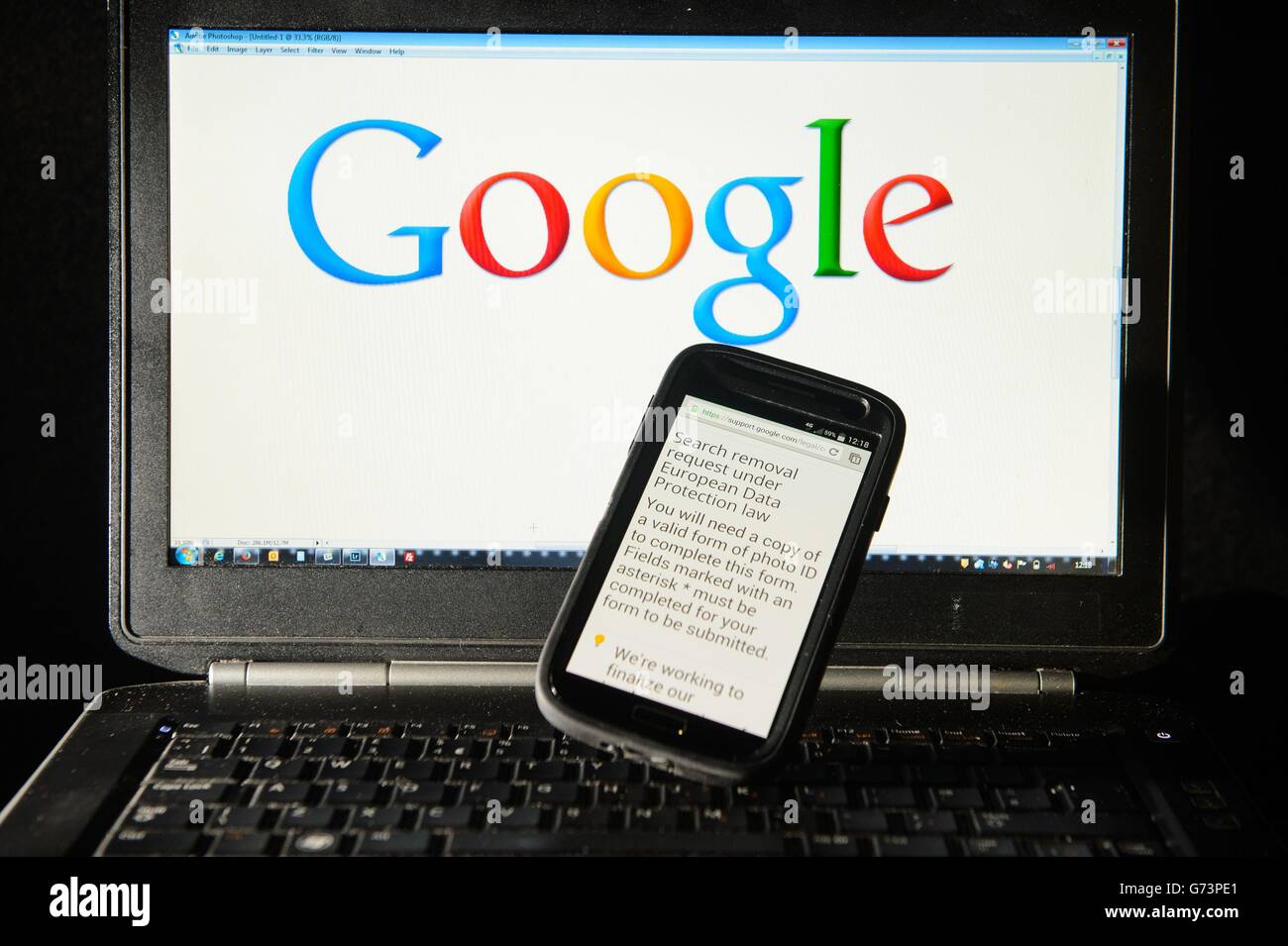 Google search screen hi-res stock photography and images - Alamy