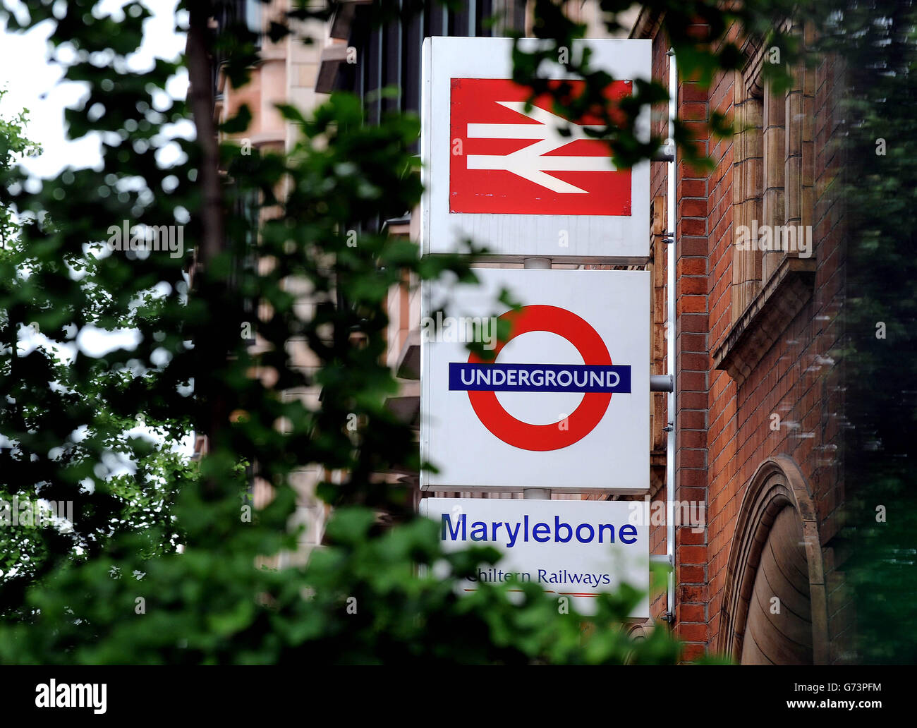 A general view marylebone underground station hi-res stock photography ...