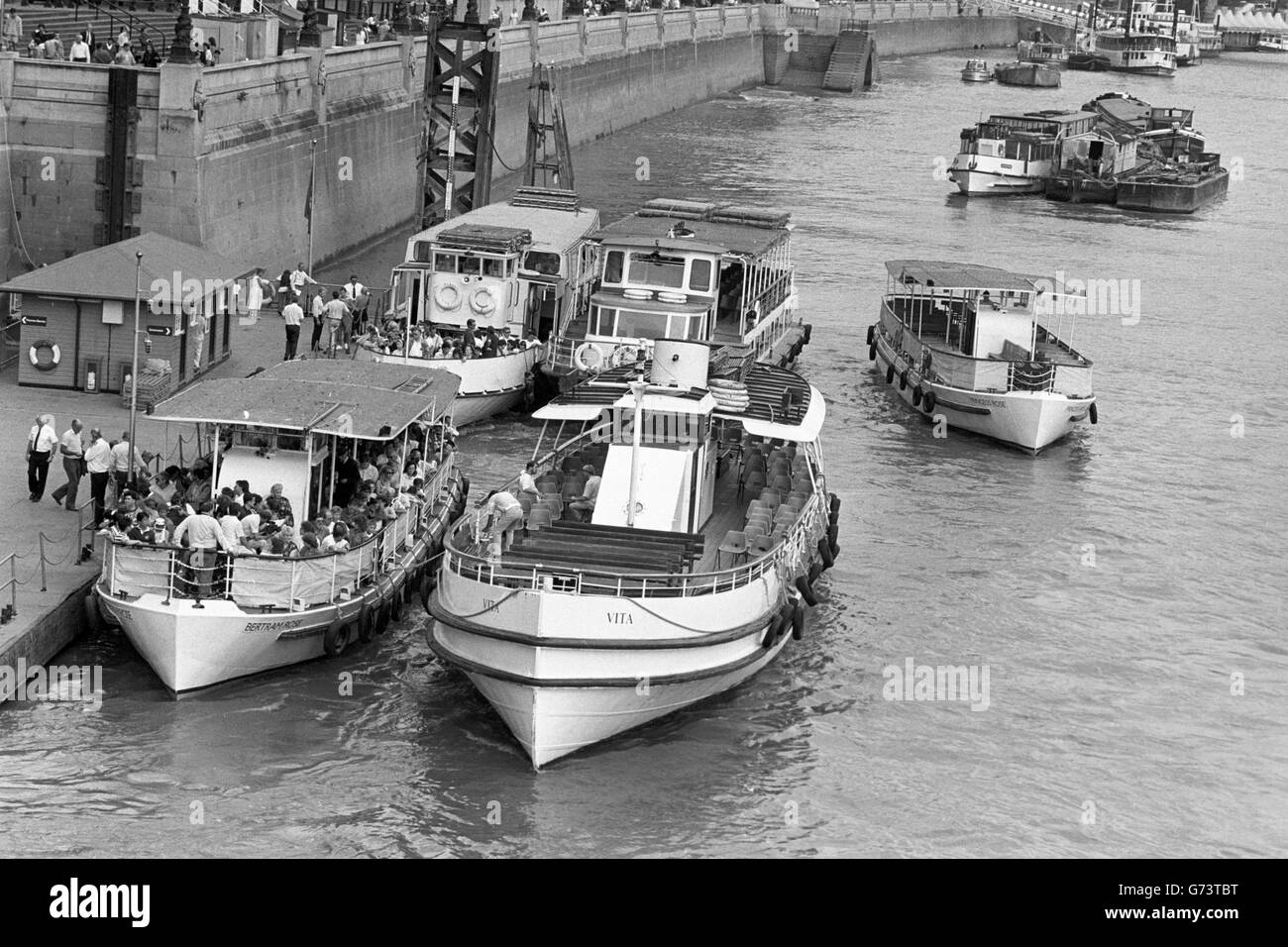 Marchioness Disaster - Boats on the Thames - London Stock Photo - Alamy