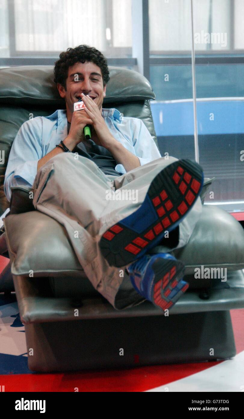 Jason Biggs MTV's TRL - Total Request Live - show Stock Photo - Alamy