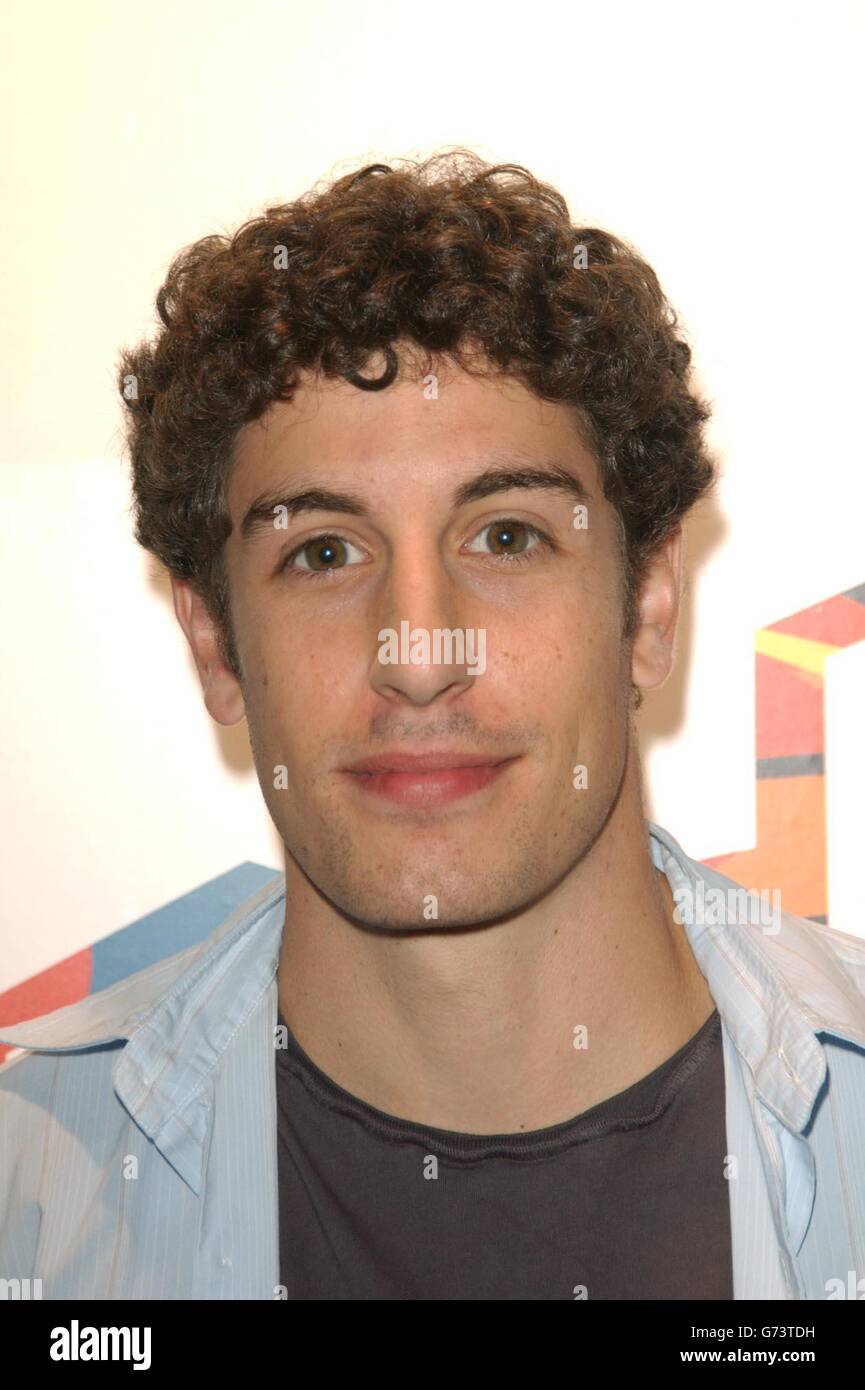 Actor Jason Biggs during his guest appearance on MTV's TRL - Total ...