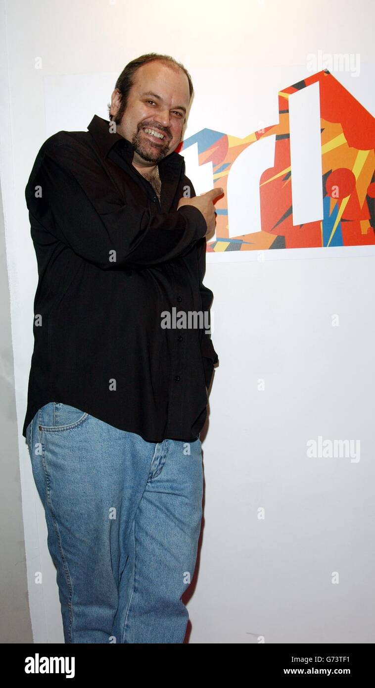 Actor Shaun Williamson during his guest appearance on MTV's TRL - Total ...