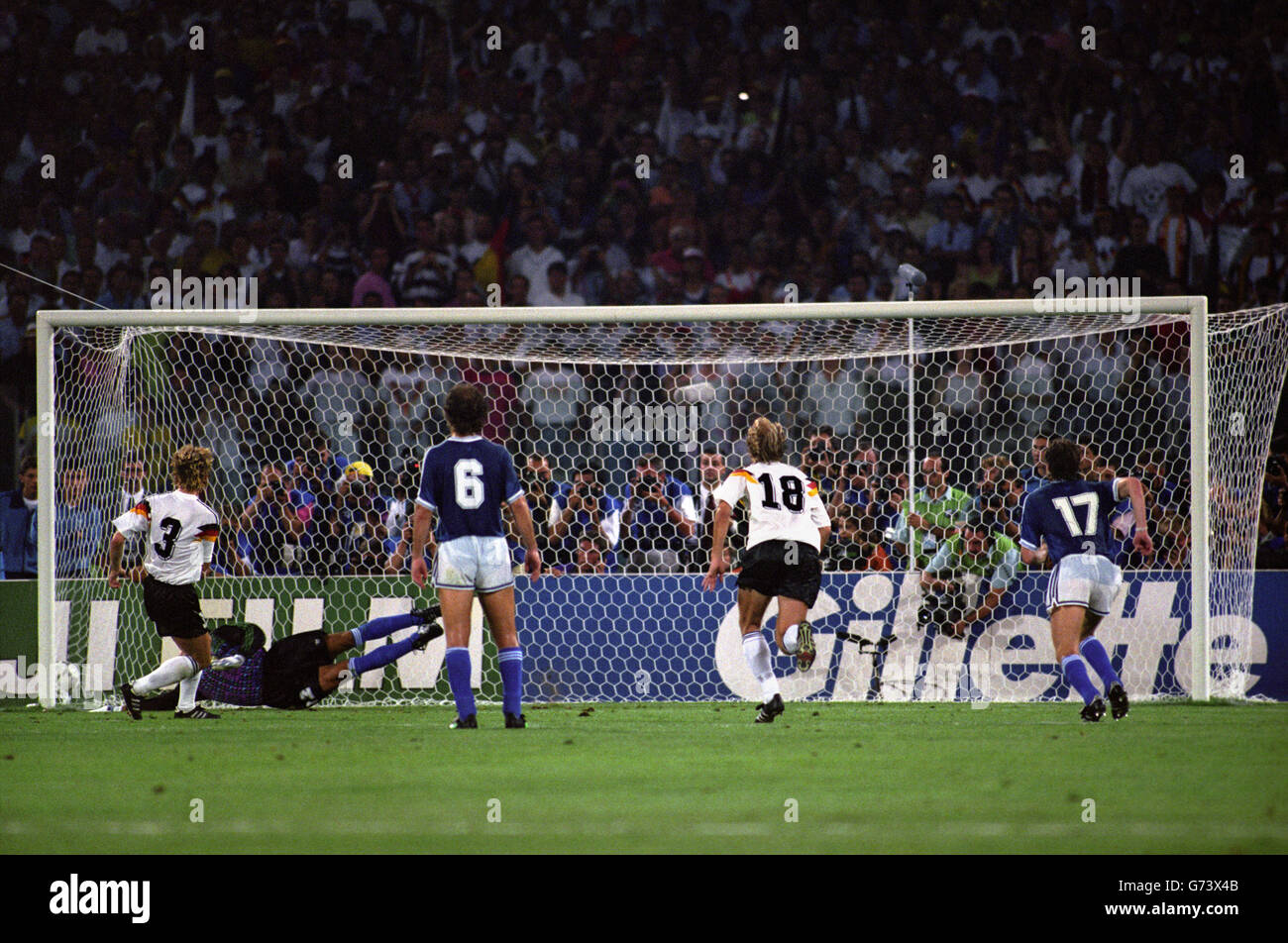 Soccer - World Cup Italia 90 - Final - West Germany v Argentina Stock ...