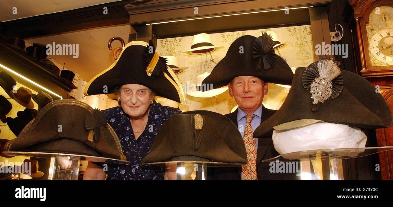 Hat centre worn by napoleon on campaigns hi-res stock photography and ...