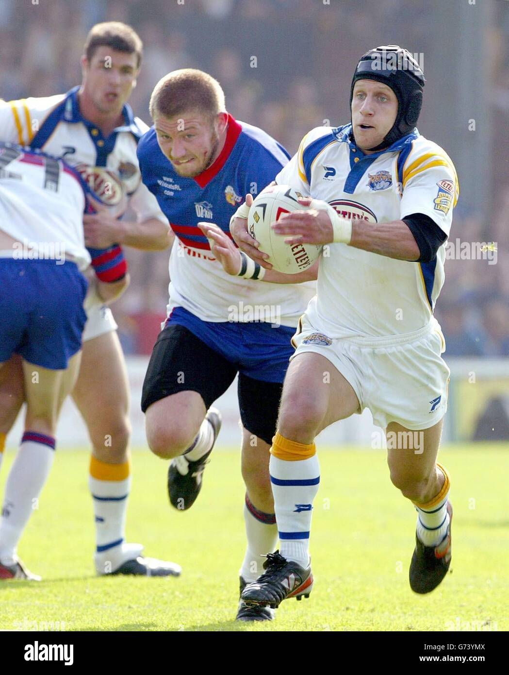 Sport rugby league action bob burrow hi-res stock photography and ...