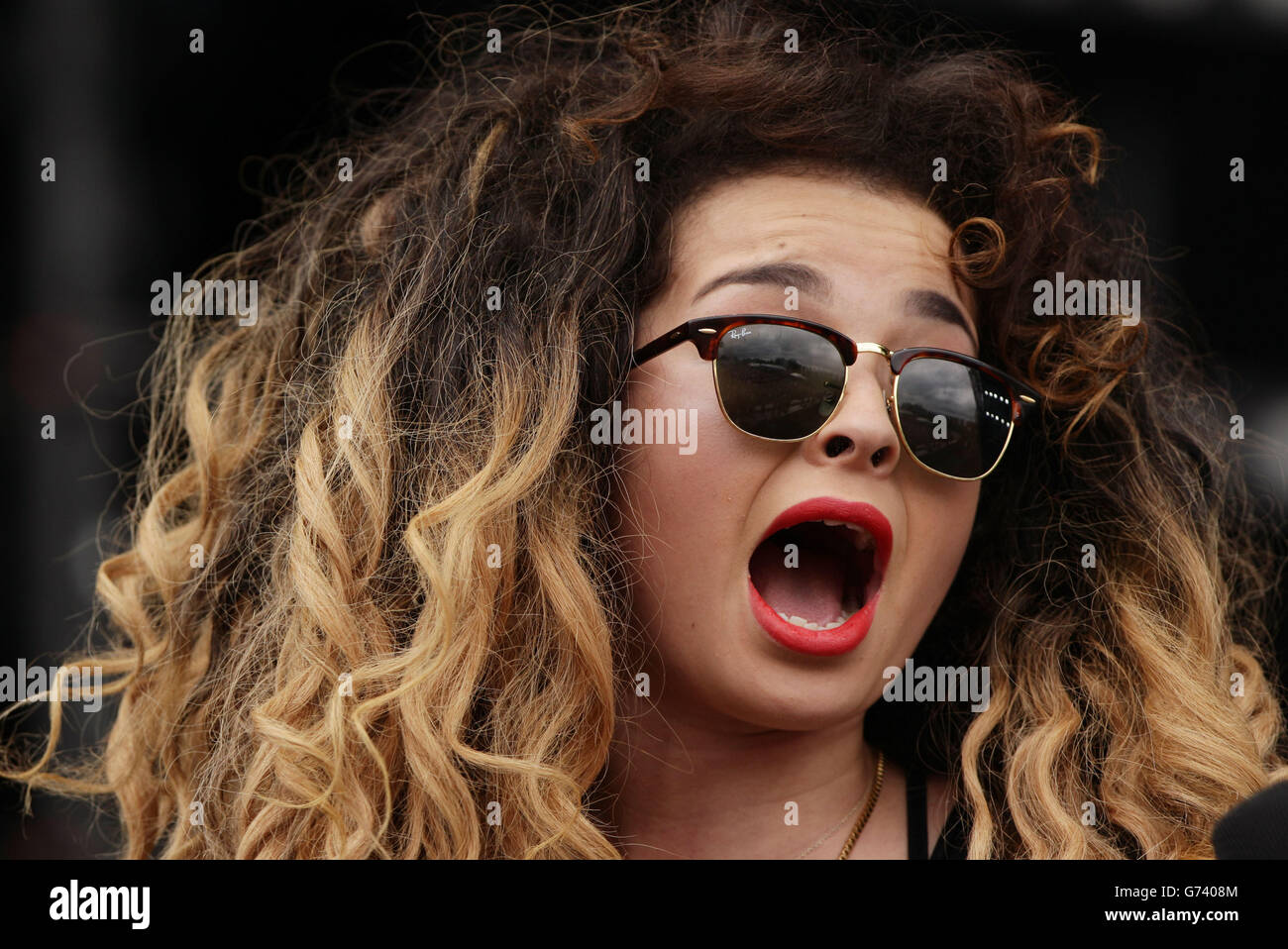 Ella eyre performs live on day isle wight festival hi-res stock ...