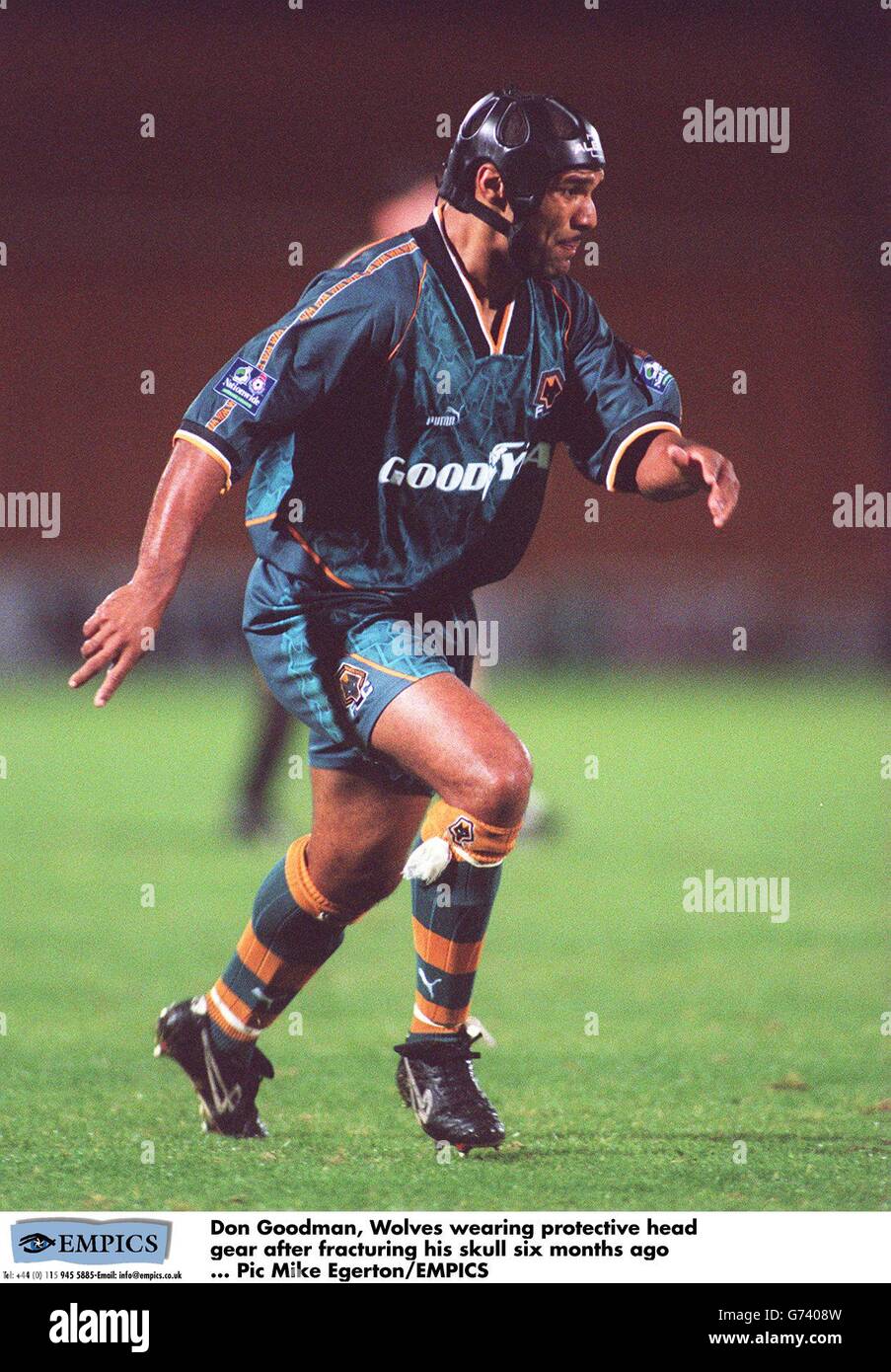 Soccer wolves reserves hi-res stock photography and images - Alamy