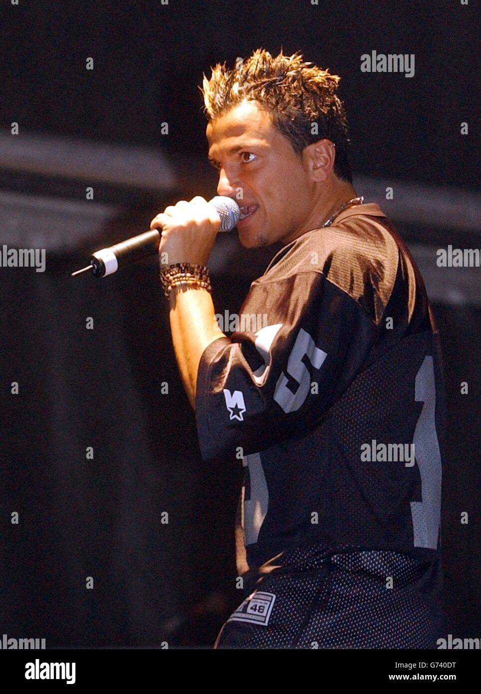 Donovan pop singer hi-res stock photography and images - Alamy