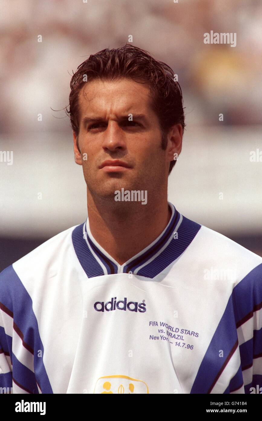 International Soccer - Fifa World Stars Team v Brazil Stock Photo - Alamy