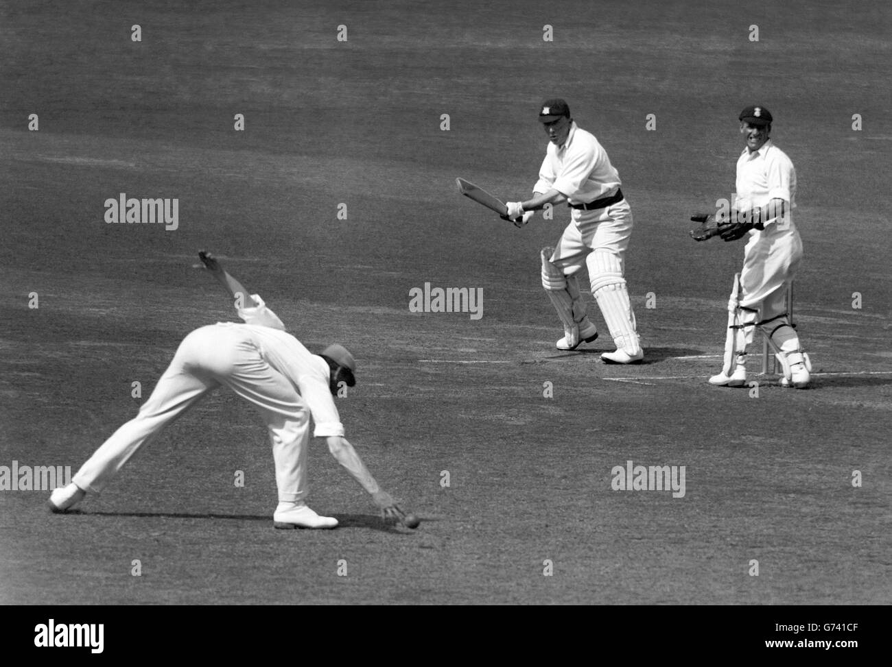 George gunn of nottingham batting hi-res stock photography and images ...
