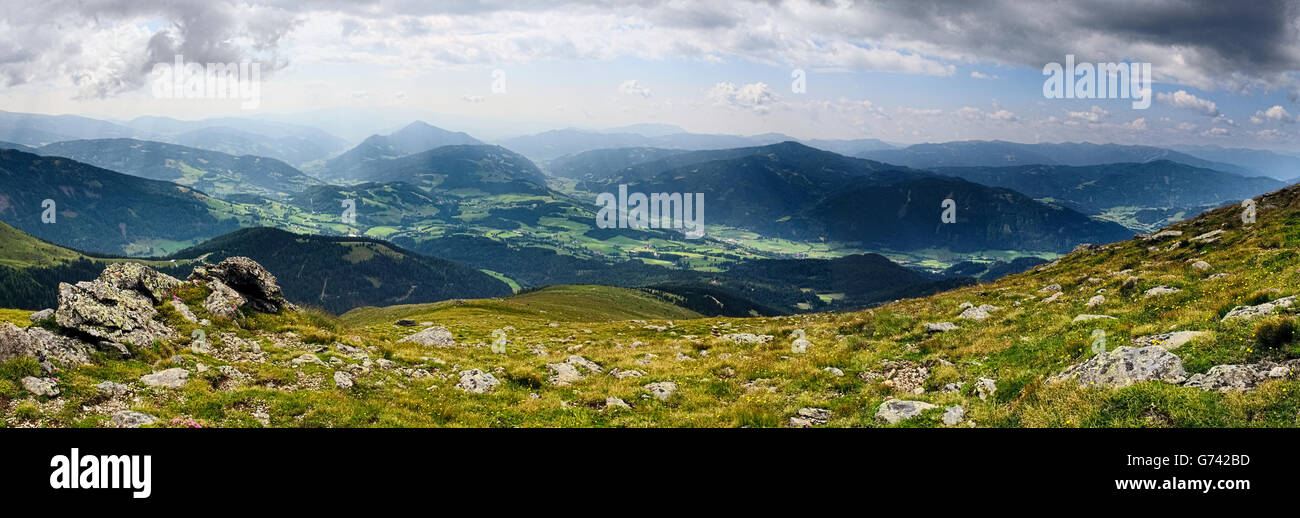 Mountain view from far hi-res stock photography and images - Alamy