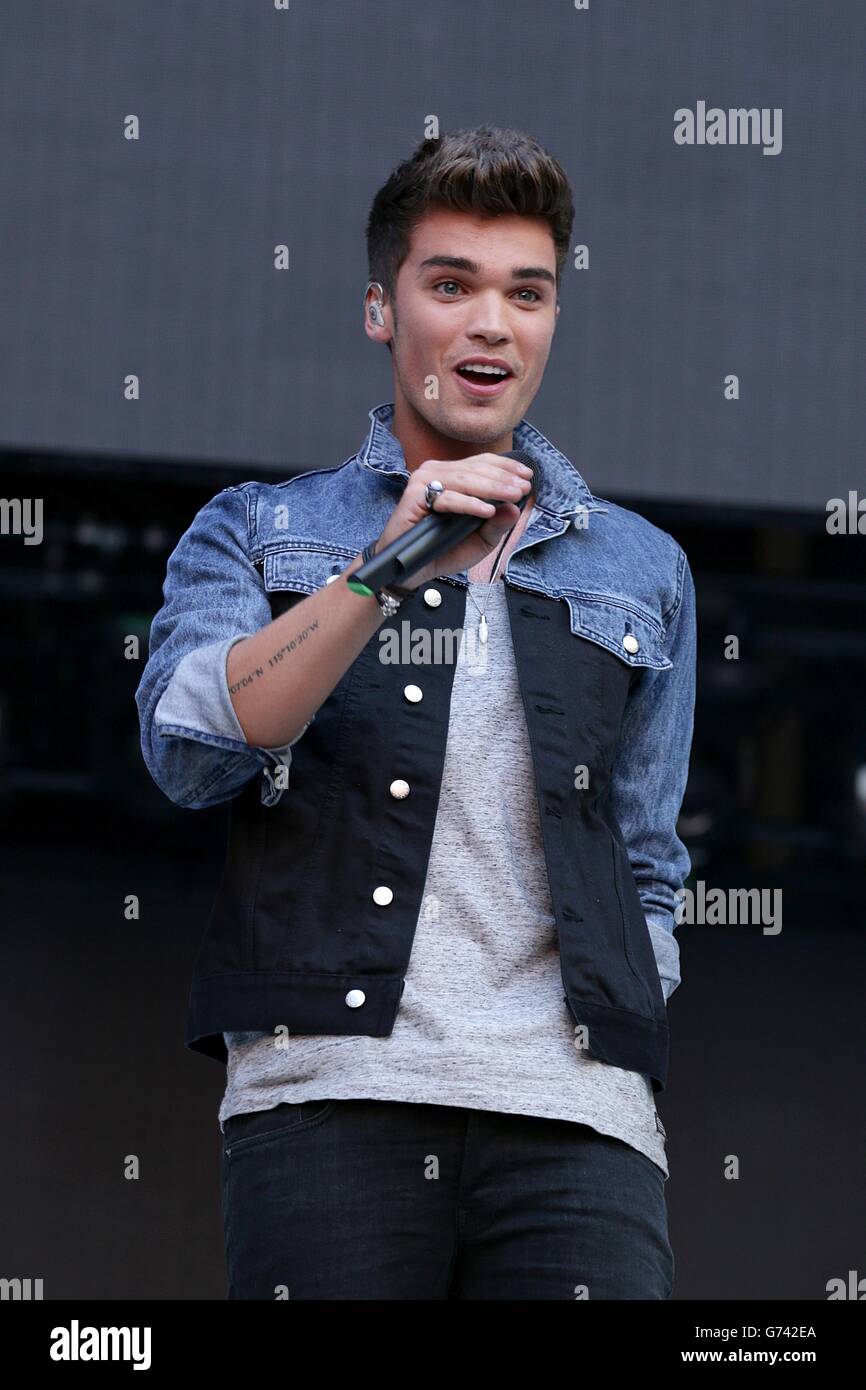 Josh cuthbert union j capital fms summertime ball wembley stadium hi ...
