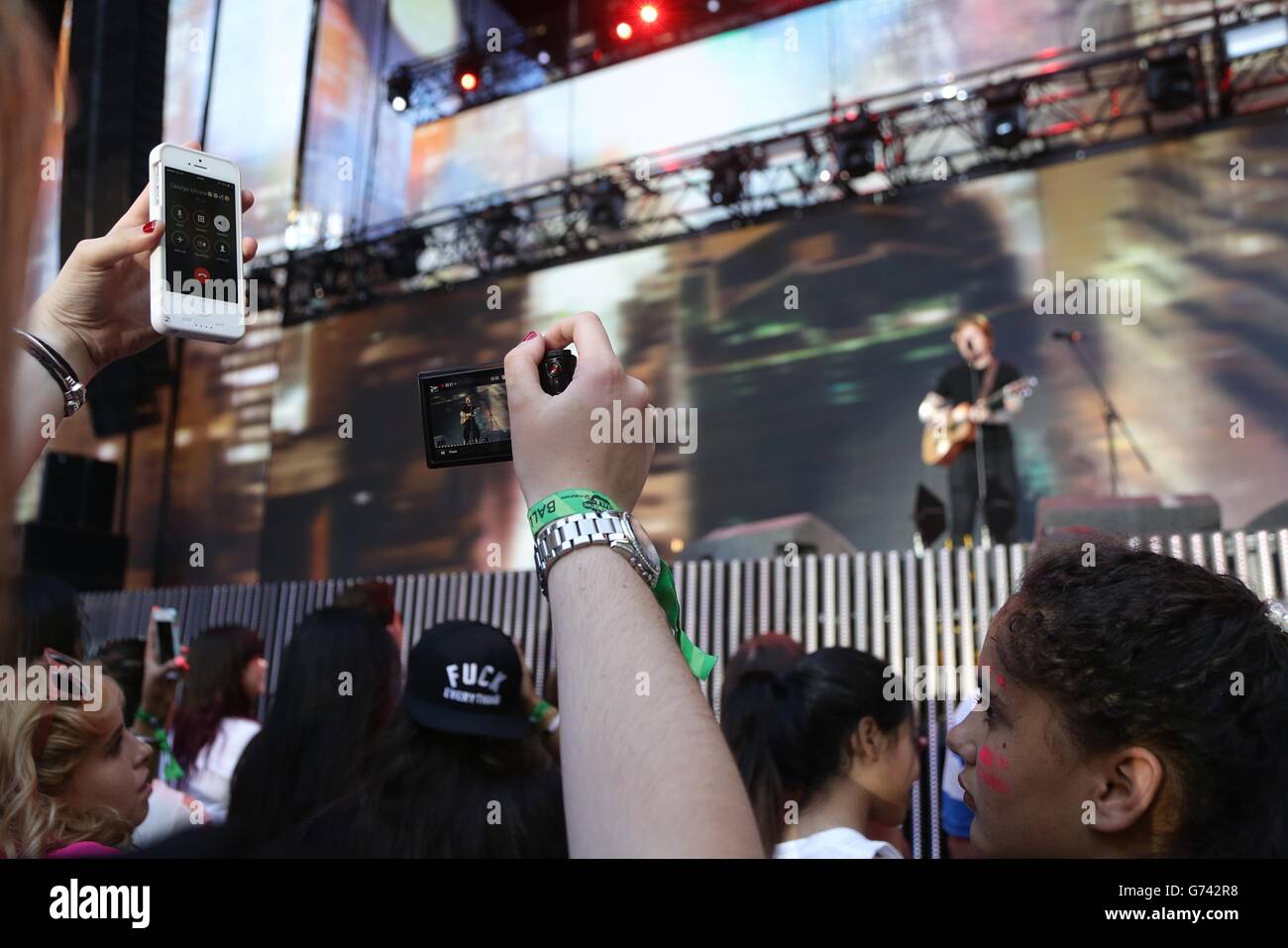Fans in crowd capital fms summertime ball wembley stadium hi-res stock ...