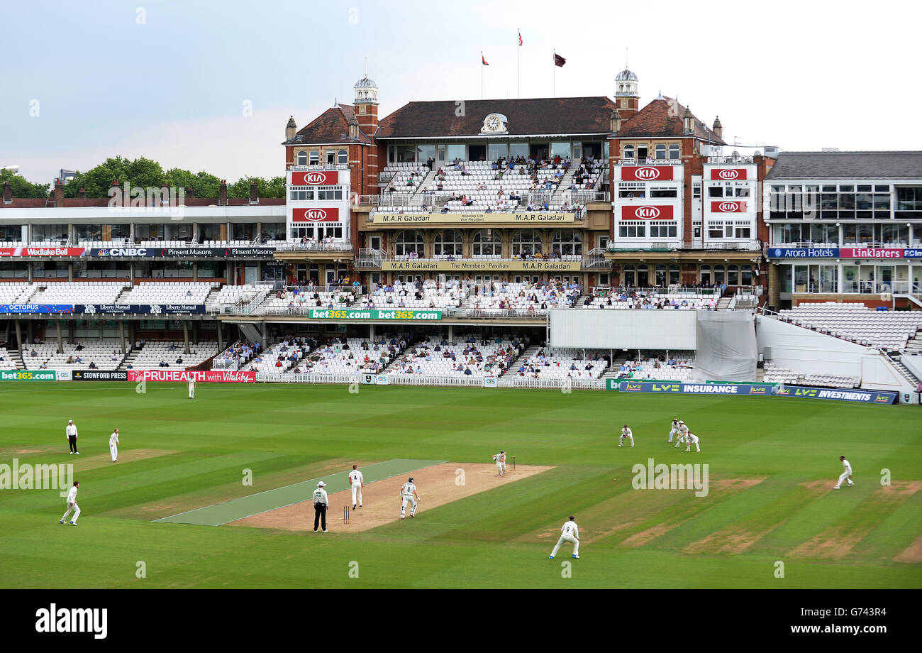 Surrey cricket pavilion hi-res stock photography and images - Alamy