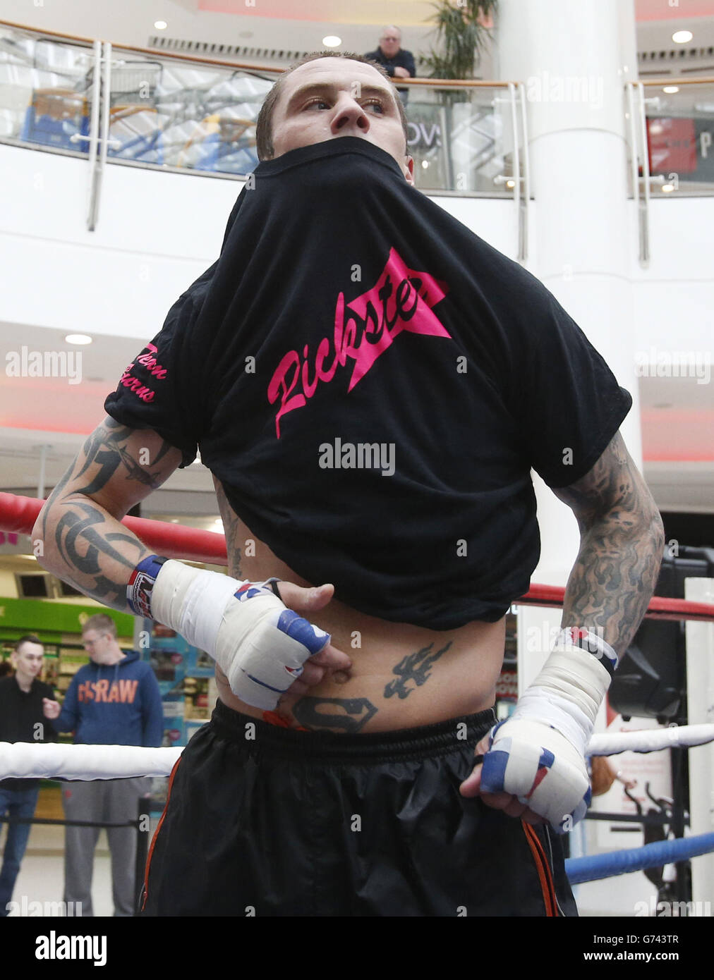Boxing ricky burns hi-res stock photography and images - Alamy