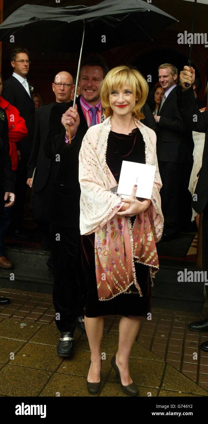 Actress jane horrocks followed by her partner nick vivian hi-res stock ...