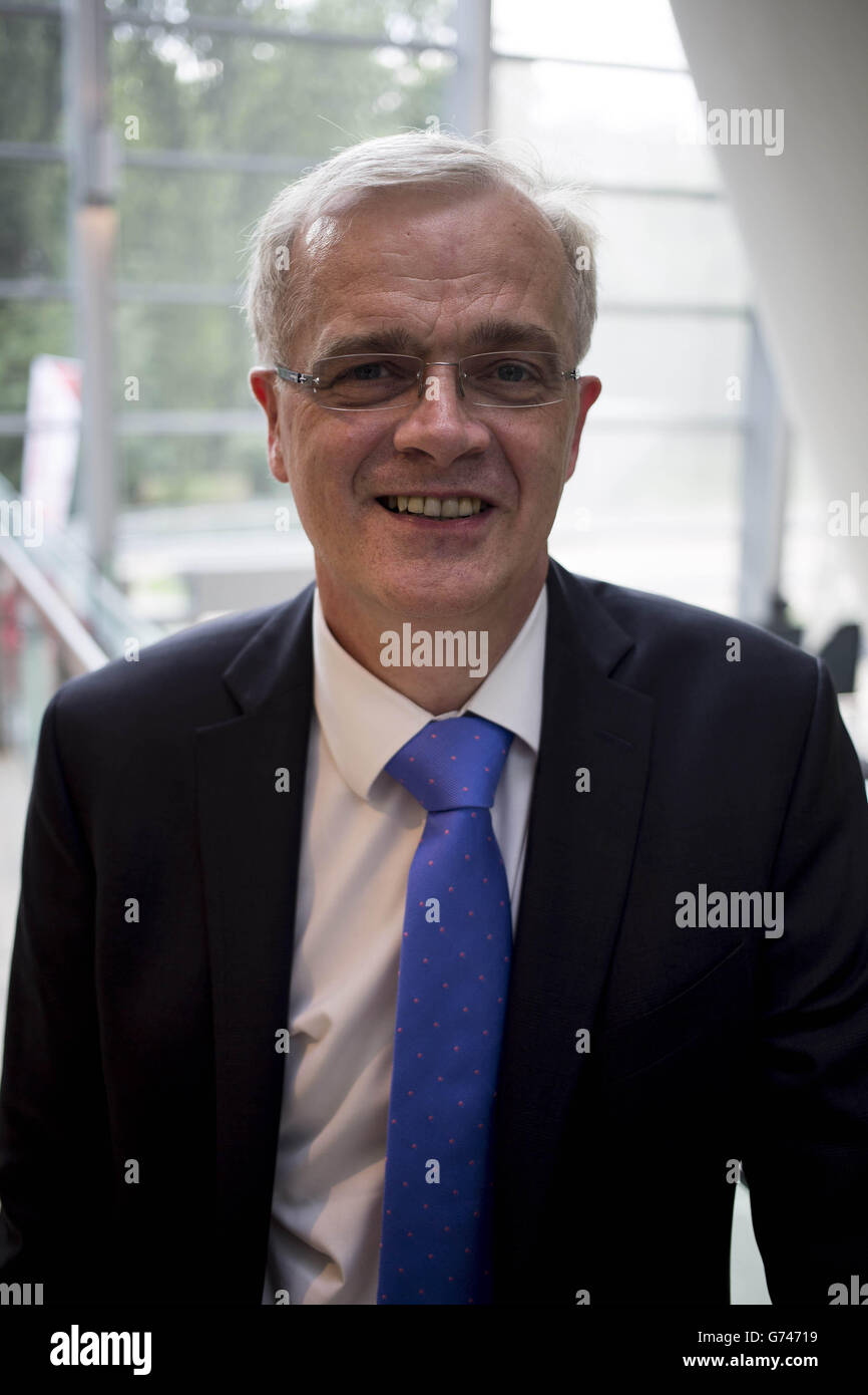 Editorial use only sir christopher snowden hi-res stock photography and ...