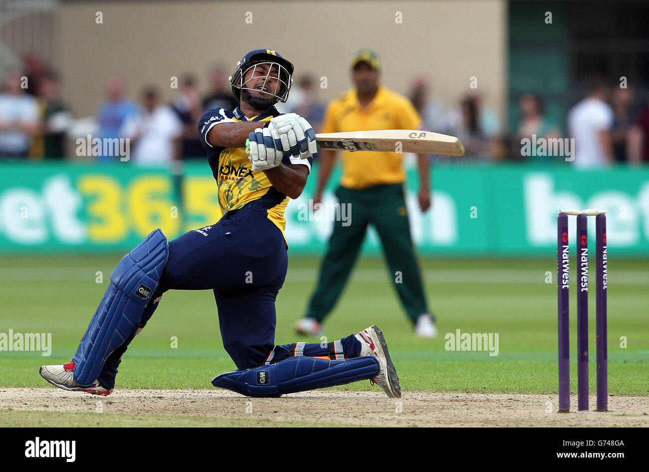 Birmingham bears v nottinghamshire outlaws hi-res stock photography and ...
