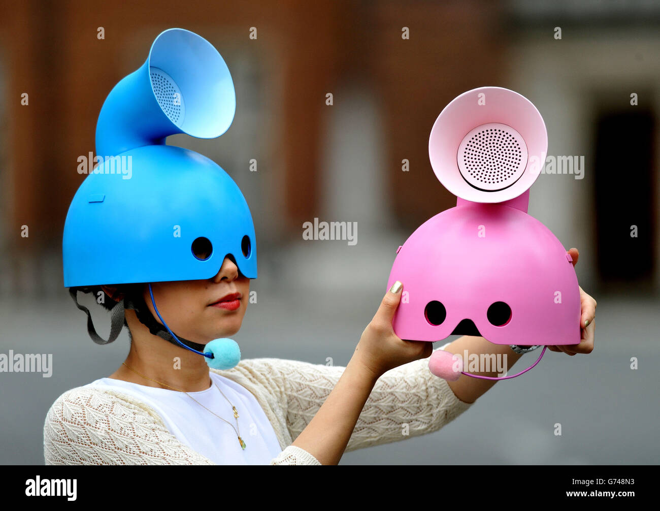 Graduate Tomomi Sayuda wears 'The Mask of Soul' designed by her to be ...