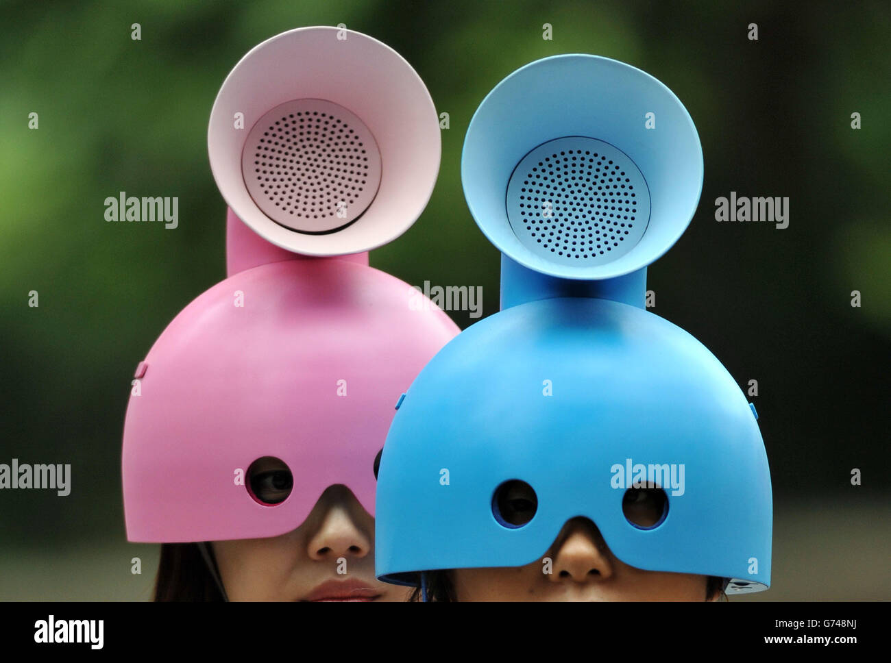 Graduate Tomomi Sayuda (right) and her colleague Yukyung Lee wear 'The ...