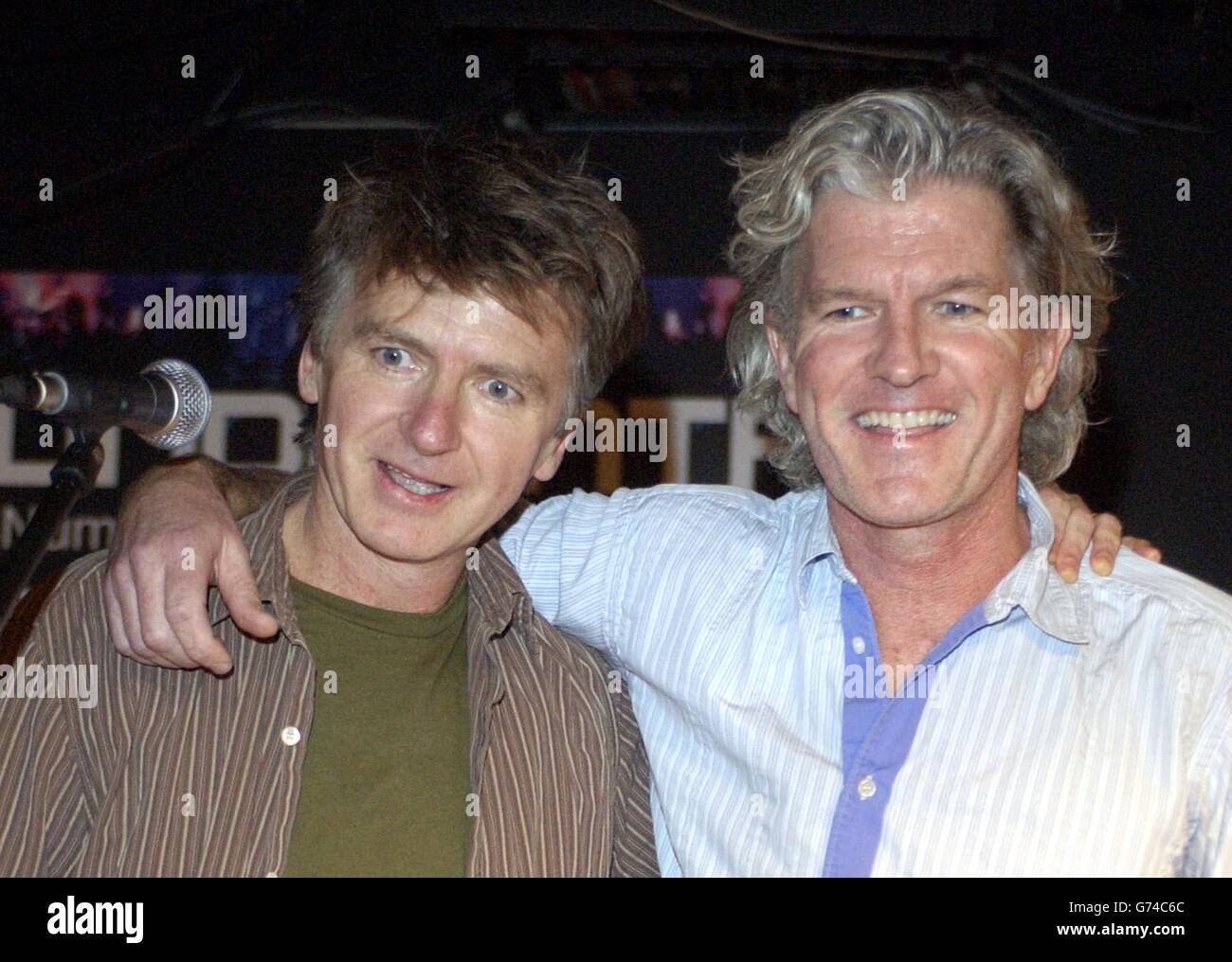 Neil finn of crowded house hi-res stock photography and images - Alamy Neil finn of crowded house hi-res stock photography and images - Alamy