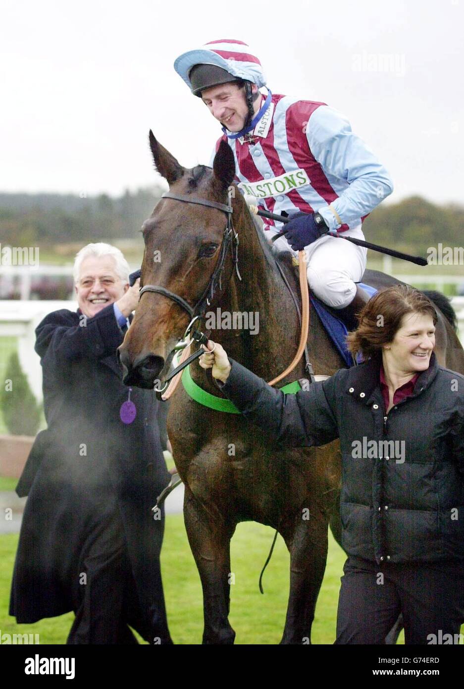 Best Mate with jockey Jim Culloty Stock Photo - Alamy