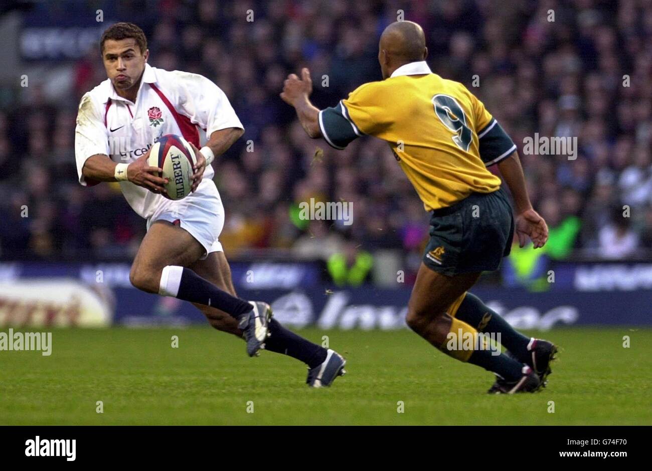 England full back Jason Robinson in full flight against Australia's ...