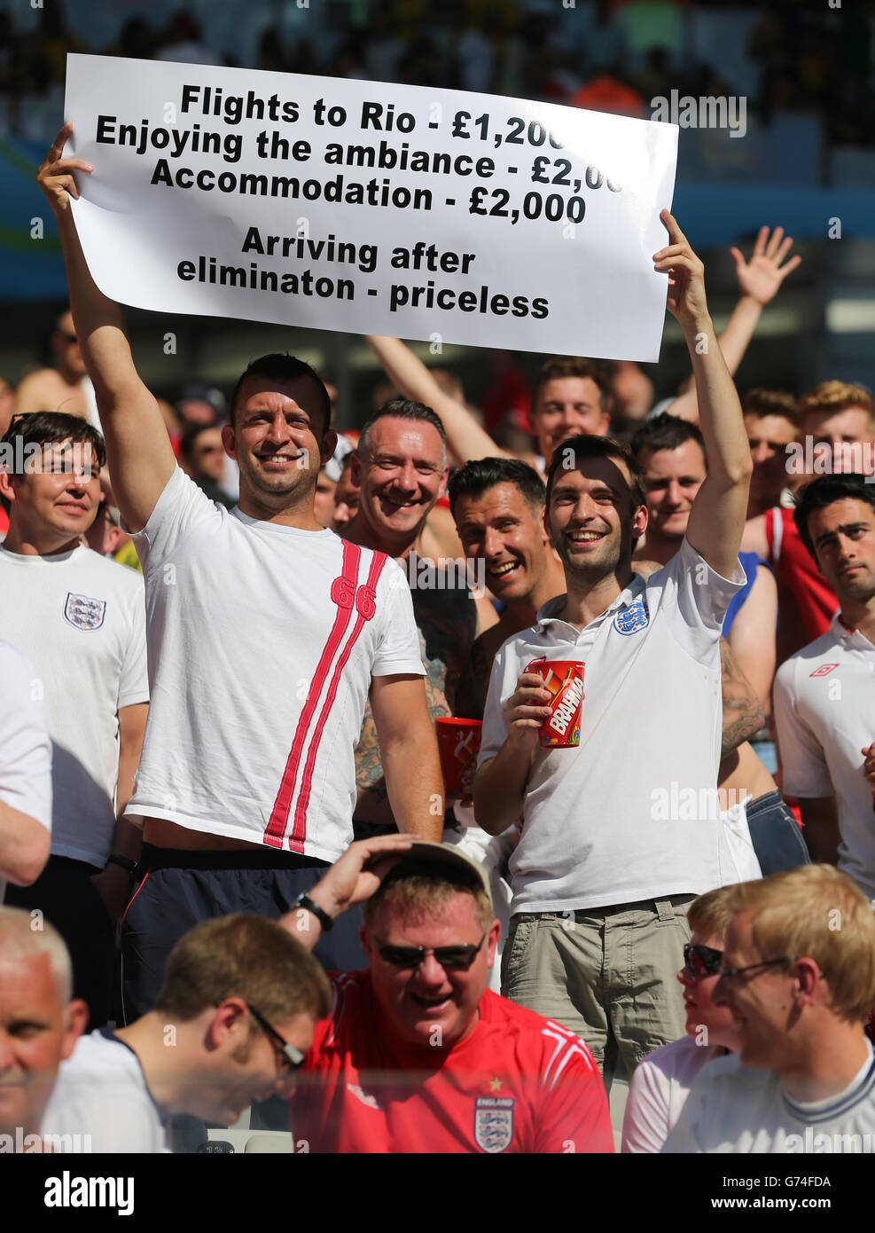 Costa rica soccer fans hi-res stock photography and images - Alamy