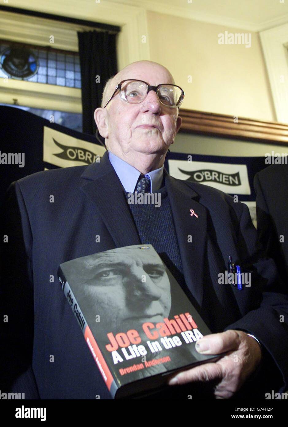 Veteran Republican Joe Cahill who died in hospital late last night ...