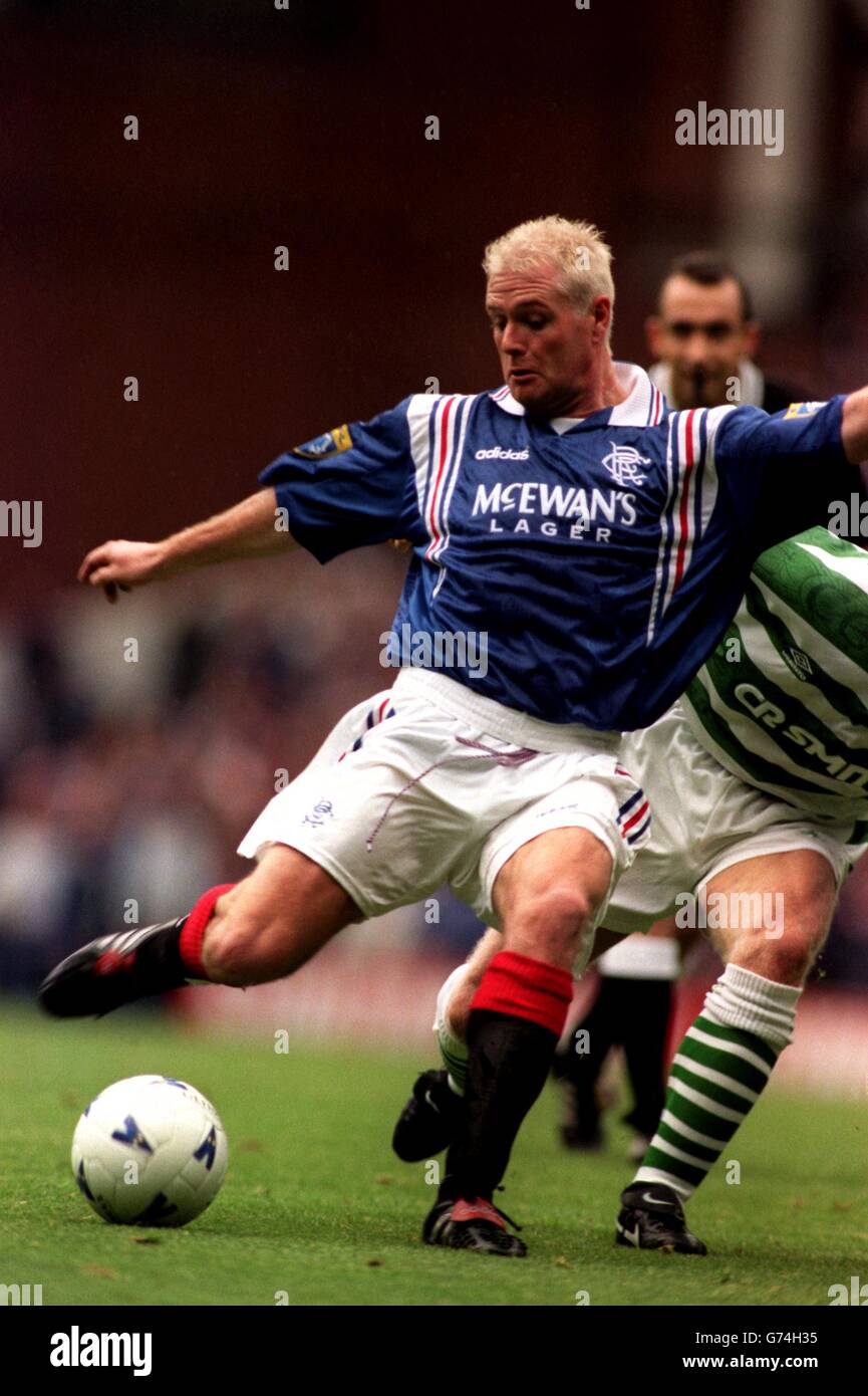 Paul gascoigne rangers hi-res stock photography and images - Alamy