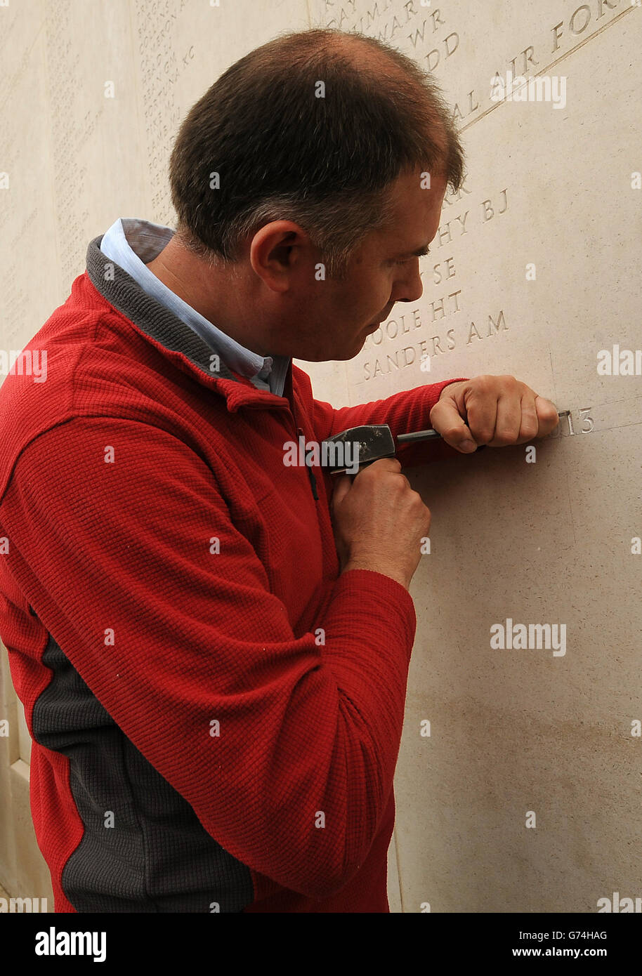 Engraving on memorial hi-res stock photography and images - Alamy